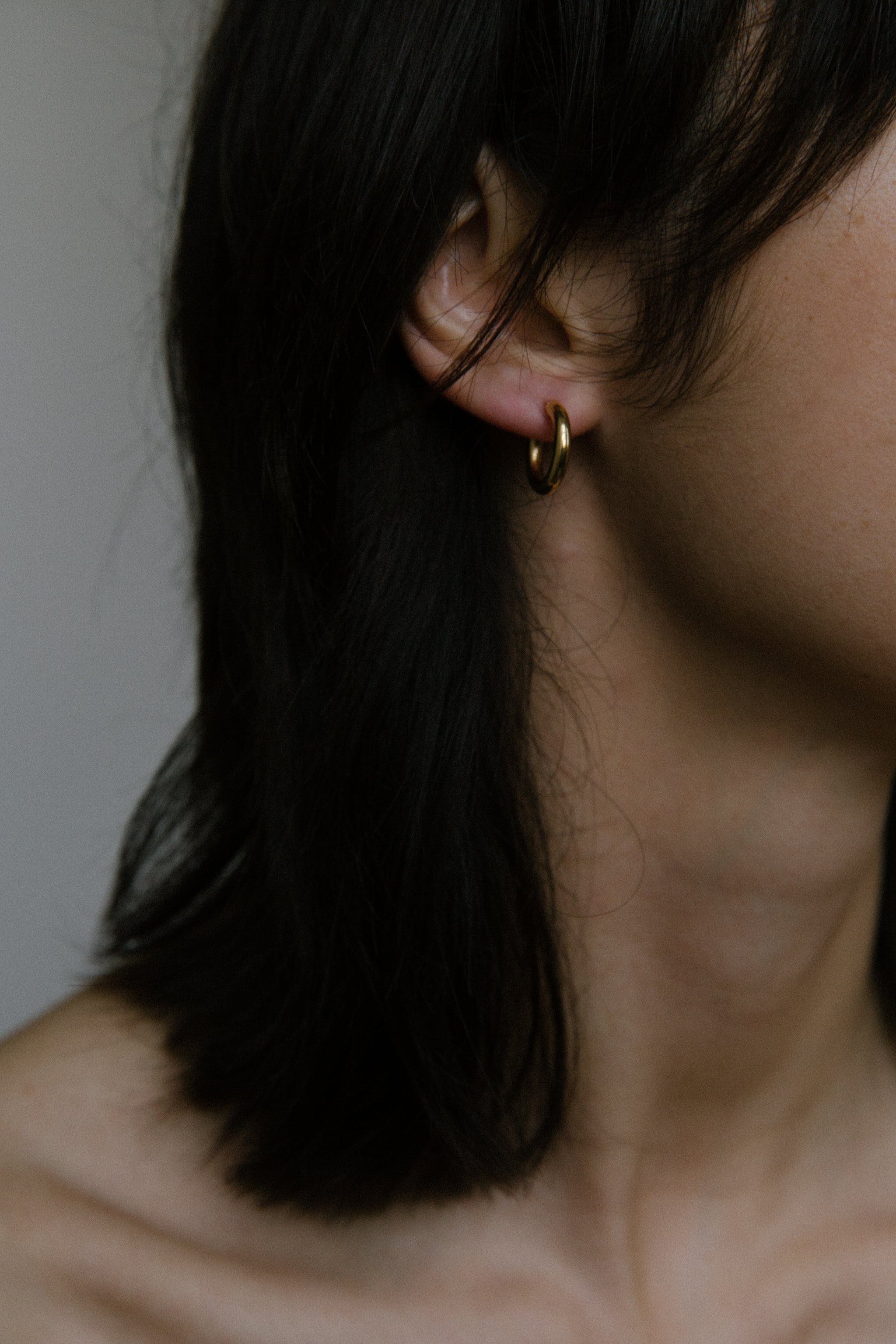 BIANCA HOOP EARRINGS IN GOLD – Vermeer Studio